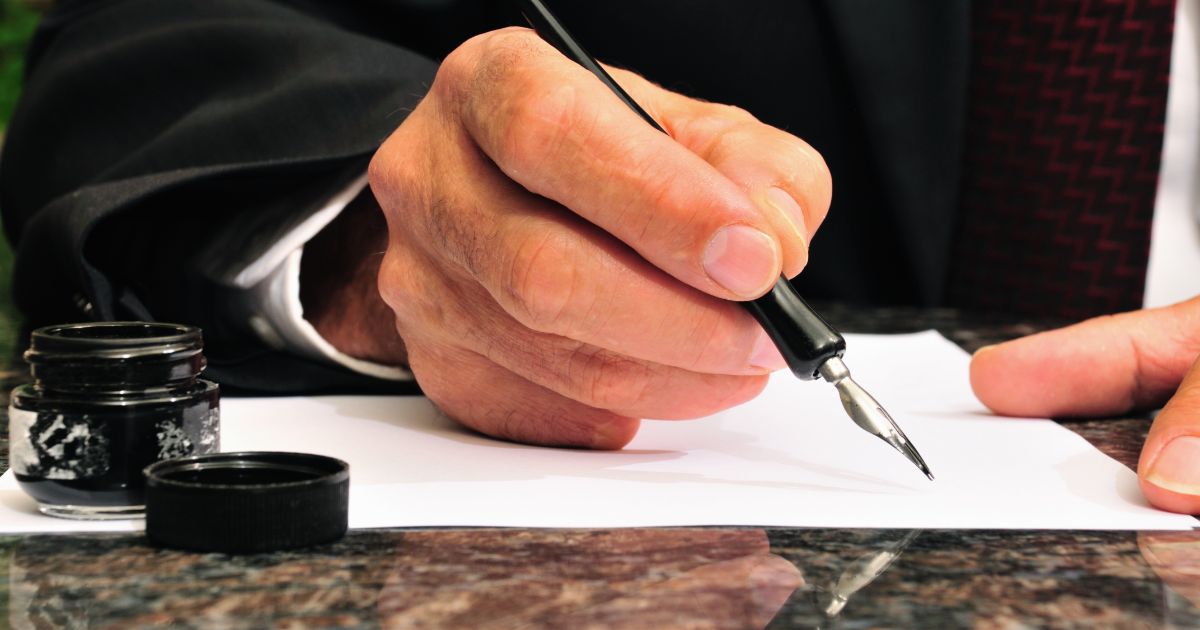 Flying With Fountain Pens Made Easy - fountainpenguide.com