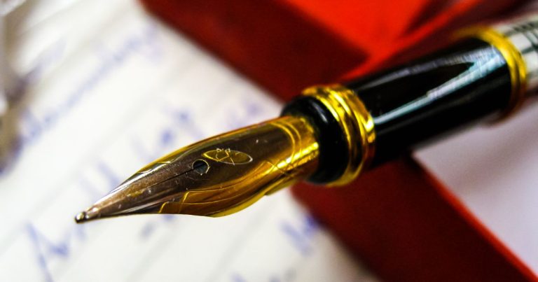 Who Is the Inventor of Fountain Pen: A History of Its Development