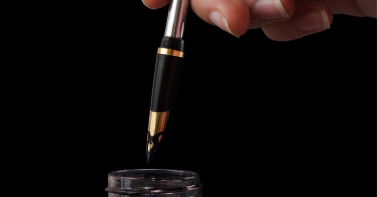 A Beginner's Guide: How to Set Up a Fountain Pen + 3 Expert Tips